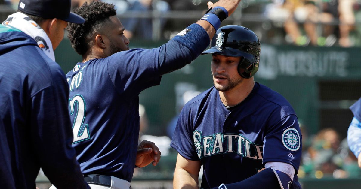 Mariners stay in wild-card hunt, grind out sweep of A’s | The Seattle Times