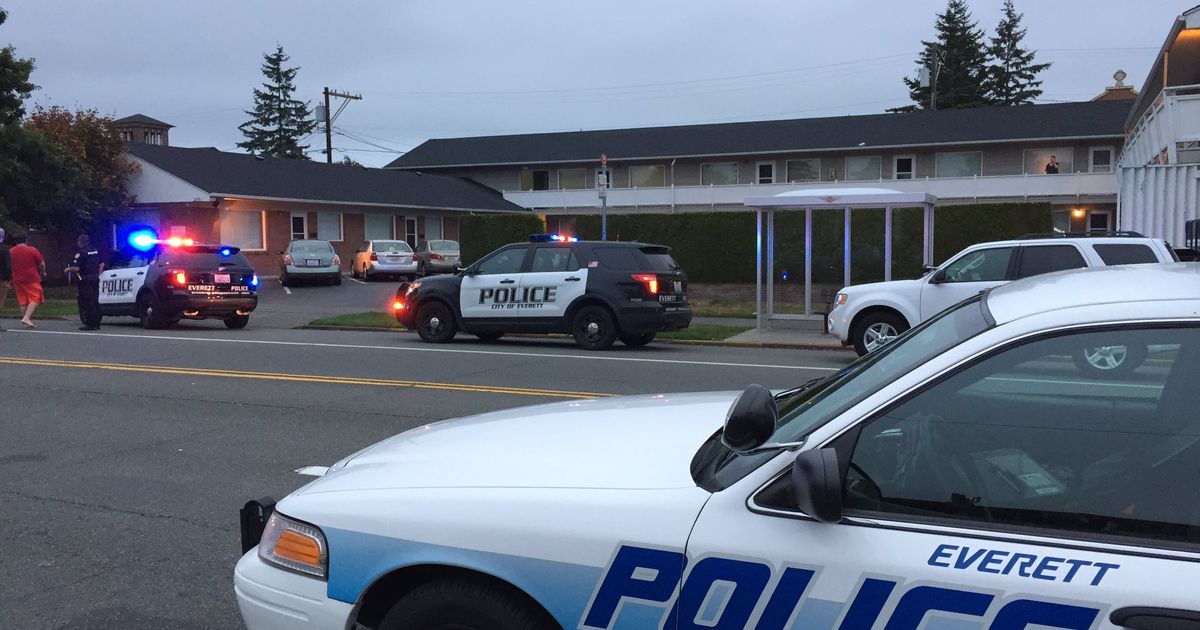 Man shot near Everett High School, police search for woman | The ...