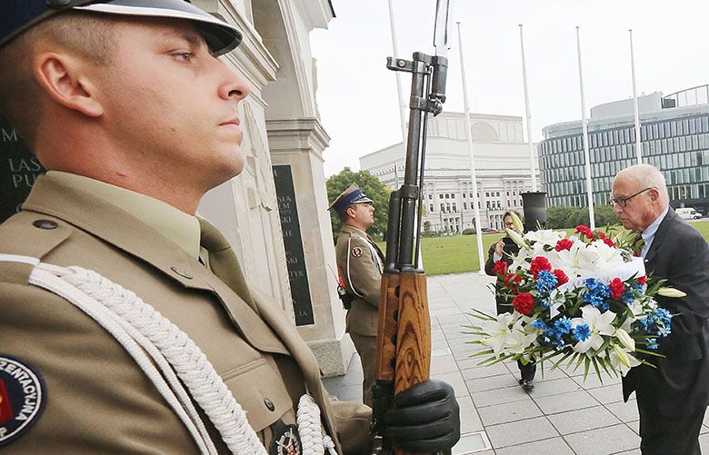 Children of U.S. World War II POWs on emotional Poland visit | The ...