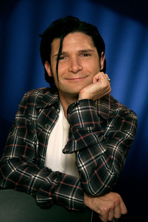 Corey Feldman’s bizarre performance wins praise from Pink | The Seattle ...