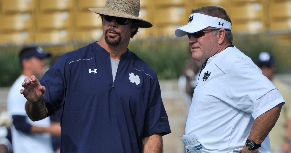 Notre Dame Fires Defensive Coordinator After 1 3 Start The Seattle Times