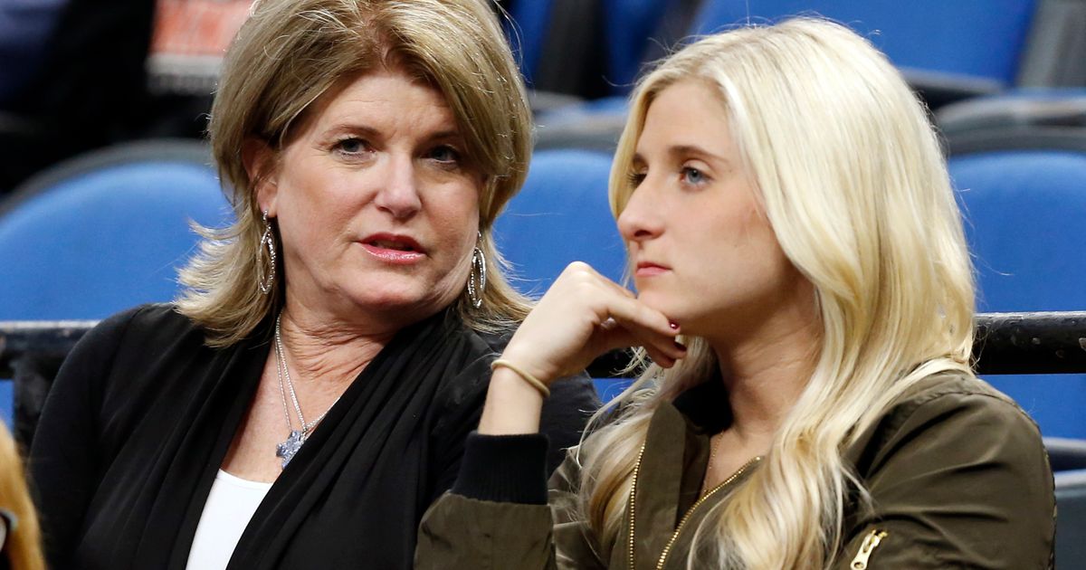 Saunders family presses on with Wolves after Flip’s death | The Seattle ...