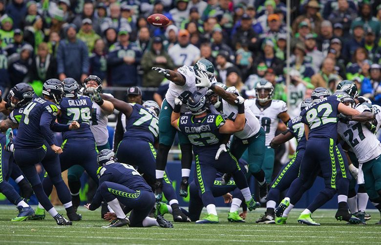 Seahawks’ offensive line survives Eagles game despite Bradley Sowell ...