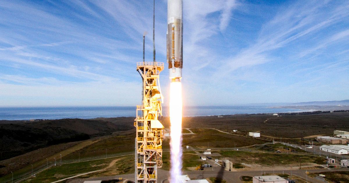 High-res commercial satellite launches from California coast | The ...