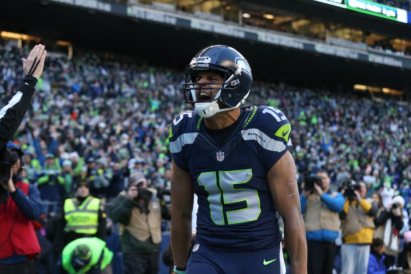 Seahawks’ offensive line was brutal in the first half vs. Cardinals ...