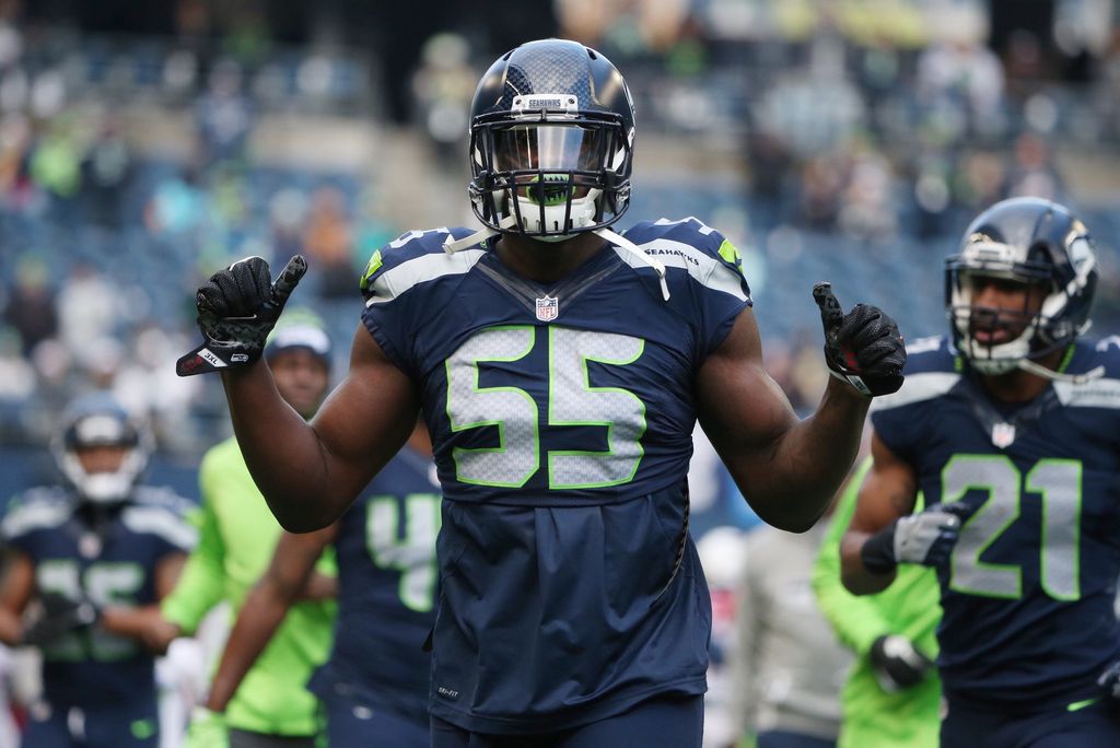 Seahawks’ offensive line was brutal in the first half vs. Cardinals ...