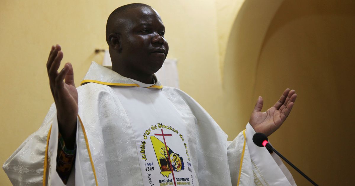 Mali’s Christians return to church under police protection | The ...