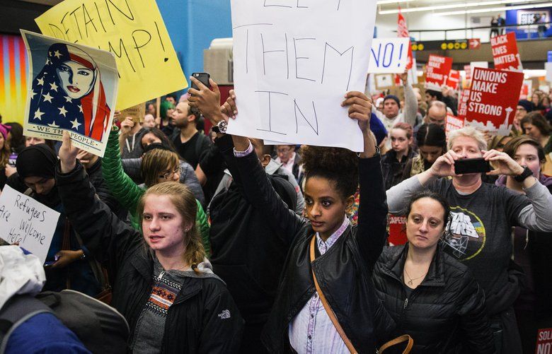 Inslee and other officials denounce immigrant ban ‘train wreck’ | The ...