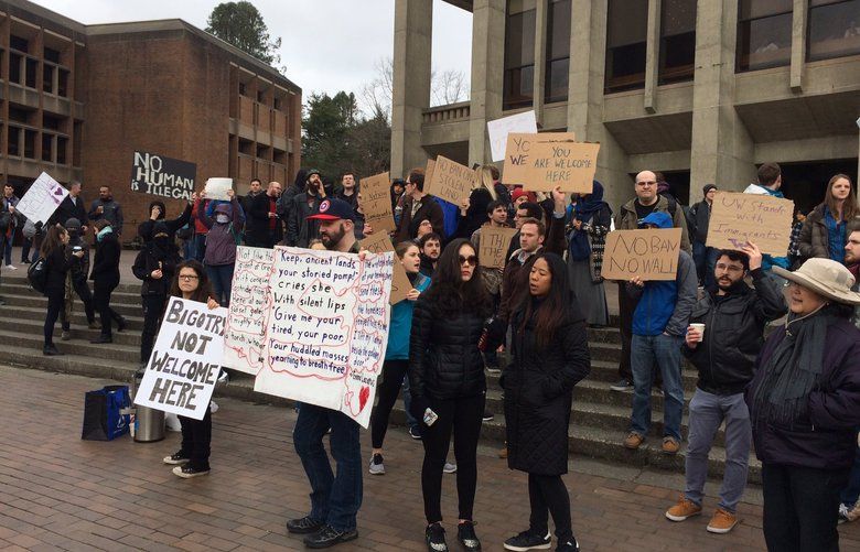Pro-refugee demonstration turns tense at UW | The Seattle Times