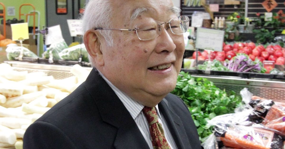 Uwajimaya chairman Moriguchi steps down as daughter Denise takes CEO ...