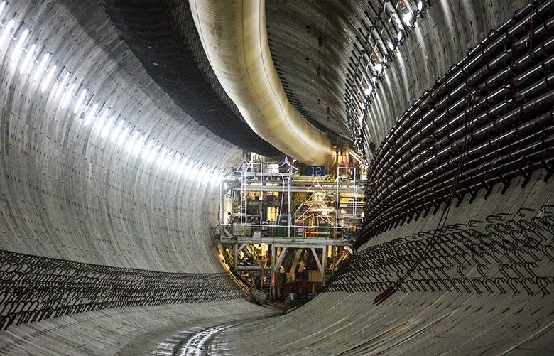 Bertha resumes digging with only a half-mile to go | The Seattle Times