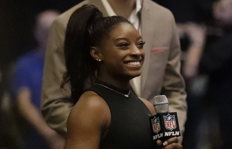 Shaq and Simone Biles’ photo is the real winner of the Super Bowl | The ...