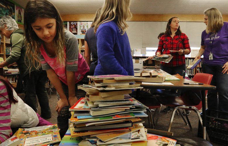 A school librarian leads drive that’s netted 1,000 books for homeless ...