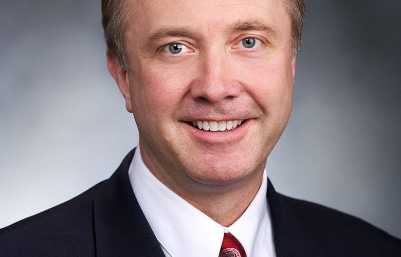 Residents look to recall senator on Trump transition team | The Seattle ...