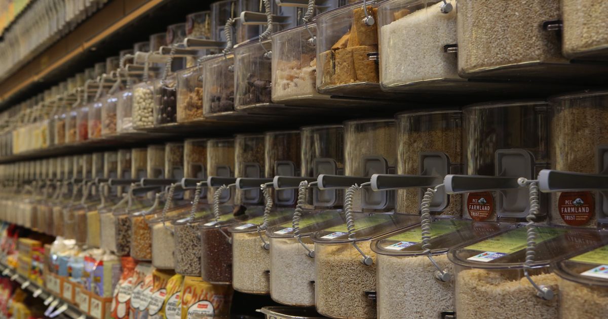 PCC tests curbside pickup of online orders in Bothell | The Seattle Times