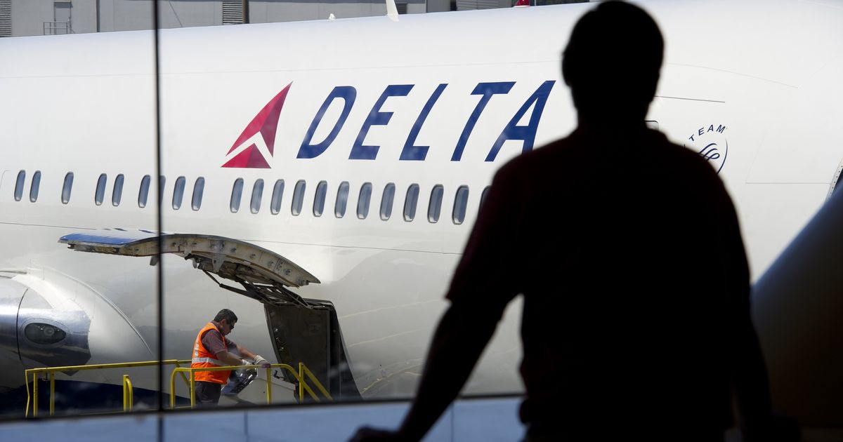 Most Delta Air Lines workers got much skimpier bonuses than the $13K ...