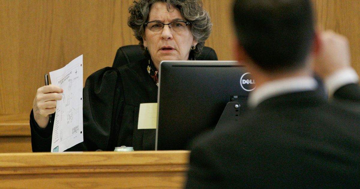 At Che Taylor inquest, judge OKs photo ban if witnesses ask | The ...