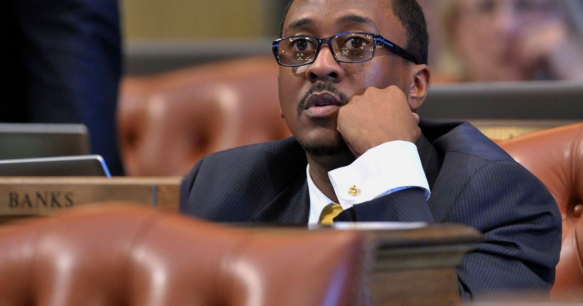 Michigan lawmaker resigns to resolve criminal loan charges | The ...
