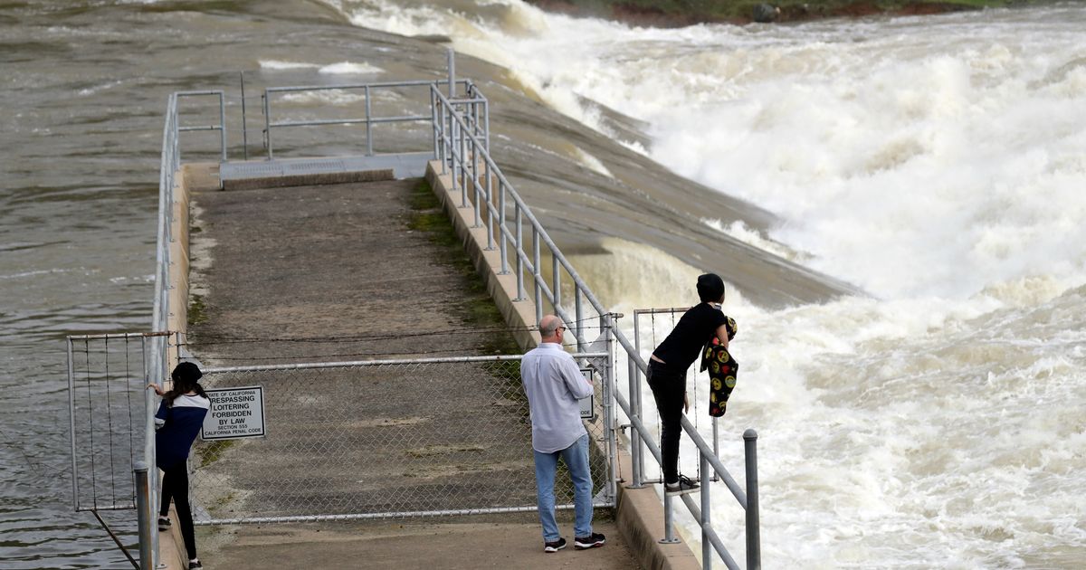 What we know so far about problems at the tallest US dam | The Seattle ...