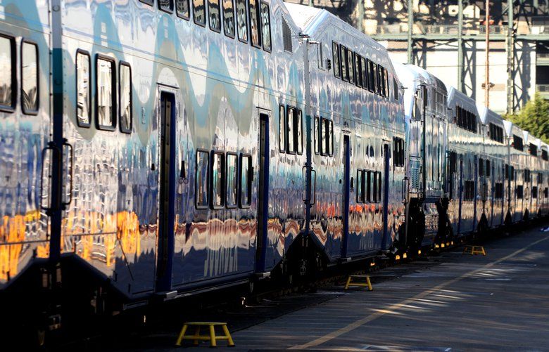 Mudslide cancels Sounder north train service | The Seattle Times