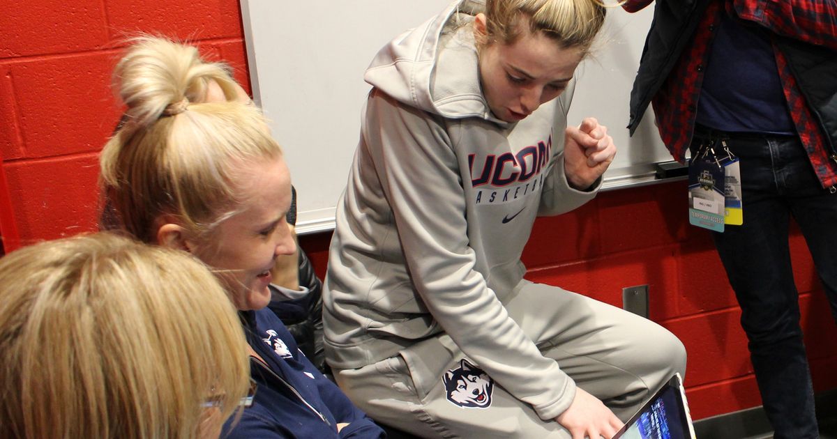 Samuelson sisters cheer each other’s NCAA Tournament runs | The Seattle ...