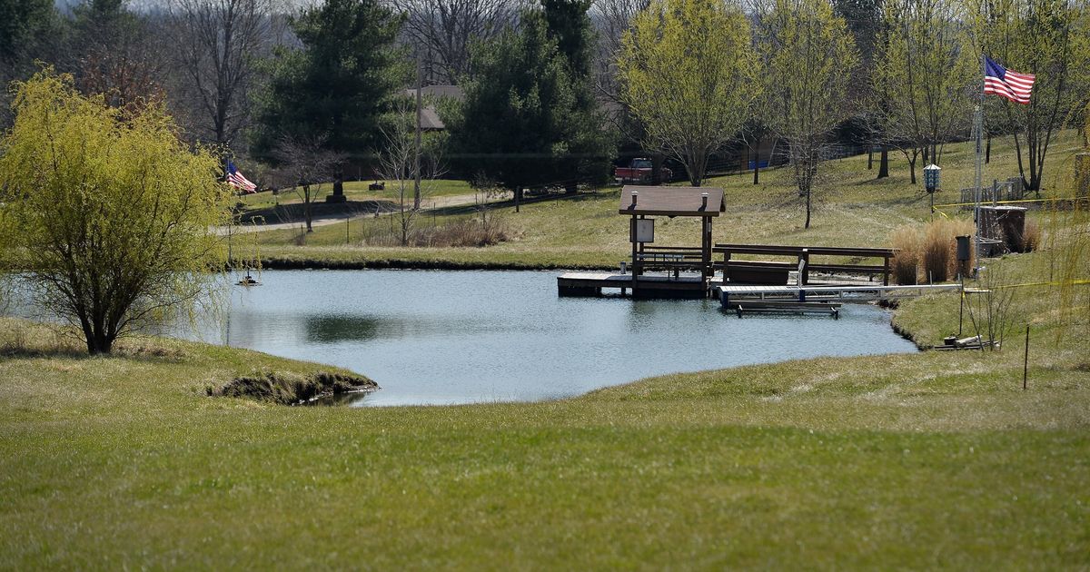 Police: 3-year-old twins die in Missouri pond accident | The Seattle Times