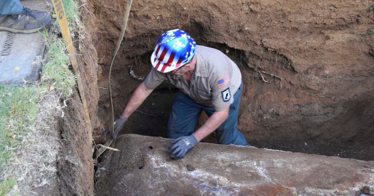 Military digging up WWII battle remains from Hawaii cemetery | The ...