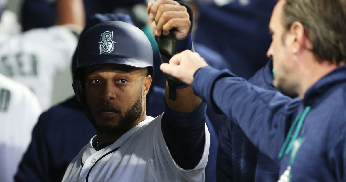 Photos: Mariners beat the Astros in home opener | The Seattle Times
