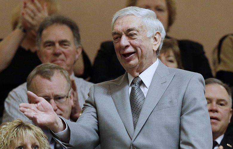 Former Washington Gov. Mike Lowry, table-pounding liberal, dies at 78 ...