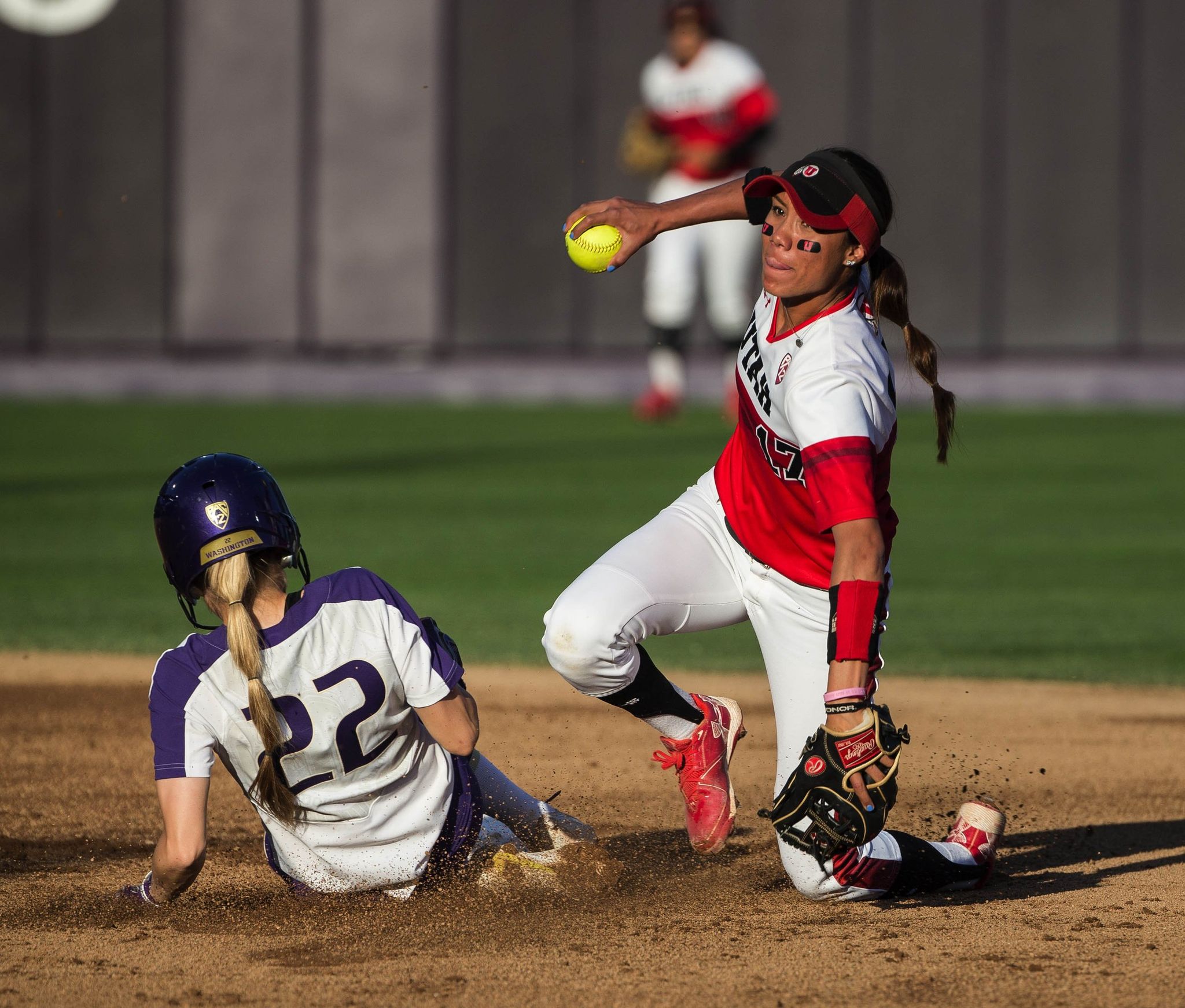 UW Huskies softball edges Utah 2-1 to capture final spot in Women’s ...