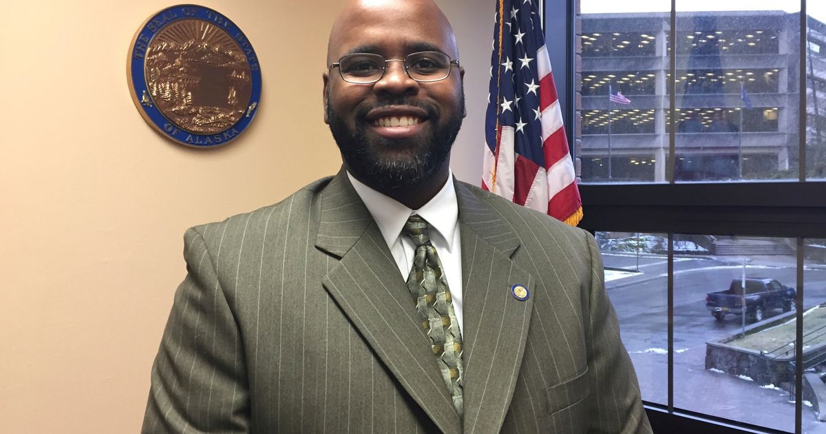 Alaska reporter says state senator slapped him | The Seattle Times