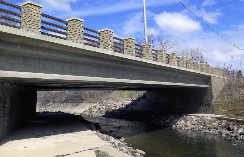 Climate change raises new risk: Are inland bridges too low? | The ...