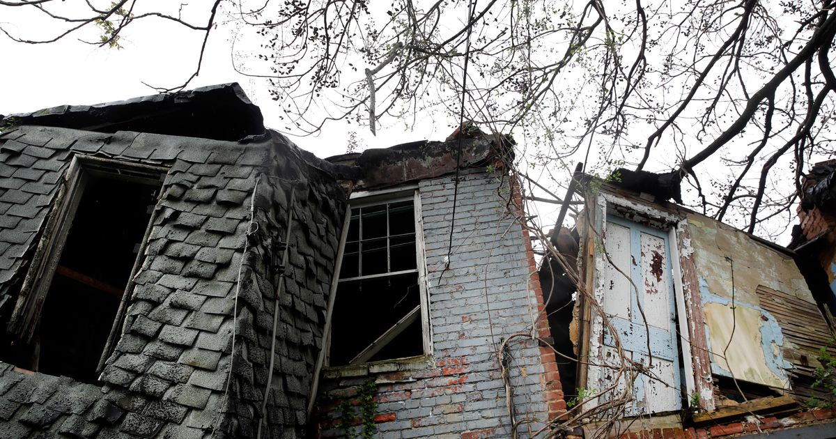 Blighted Baltimore homes are razed, along with some memories | The ...