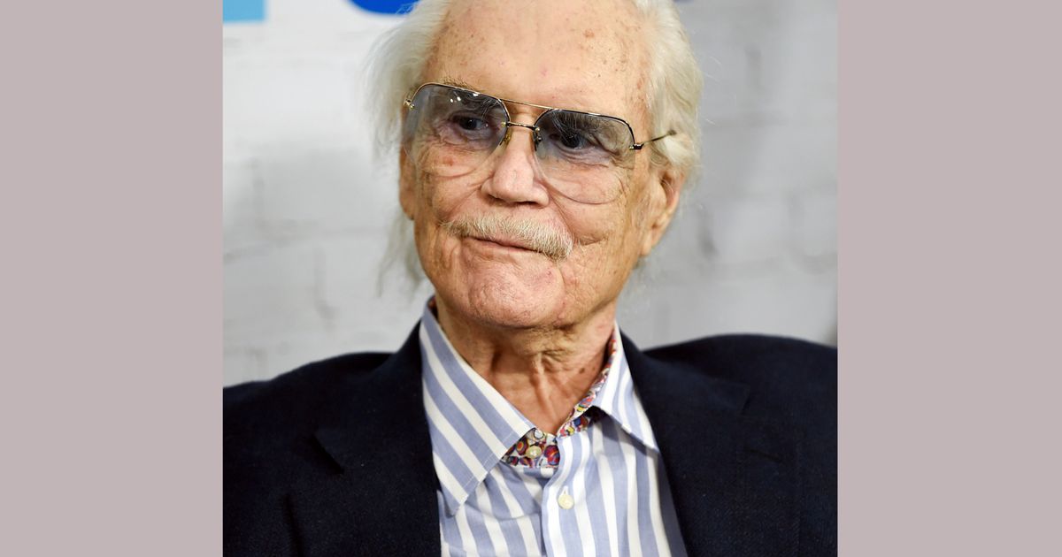 Roger Smith, star of ’77 Sunset Strip,’ dies at age 84 | The Seattle Times