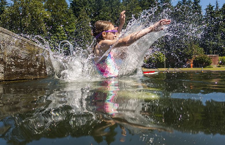 Cool scenes from a hot day around Seattle | The Seattle Times