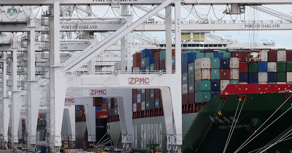 ILWU says workers endorse contract extension at West Coast ports | The Seattle Times