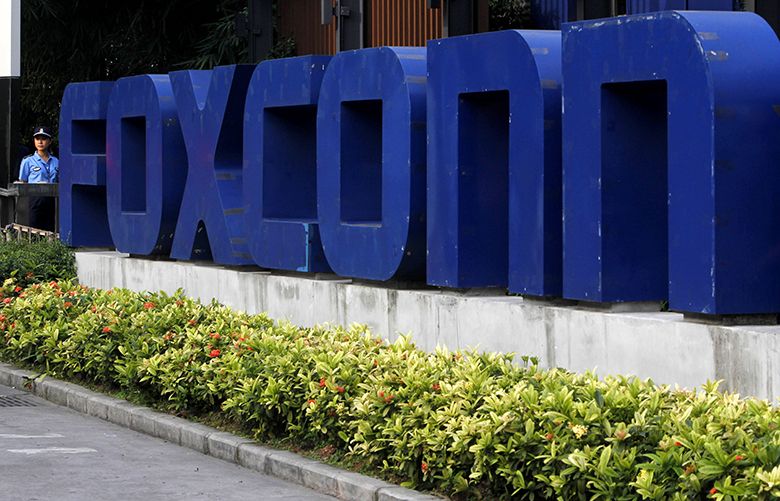 Foxconn eyeing swing states for U.S. manufacturing plant | The Seattle ...