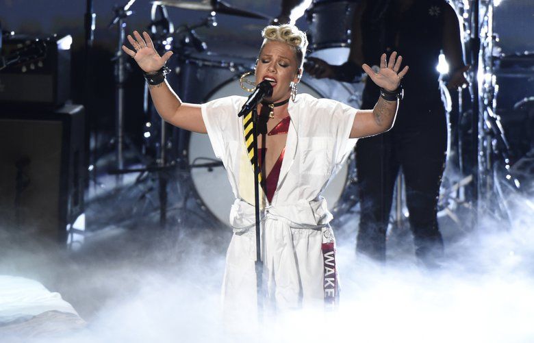 VMA artists, speakers call for equality, suicide prevention | The ...