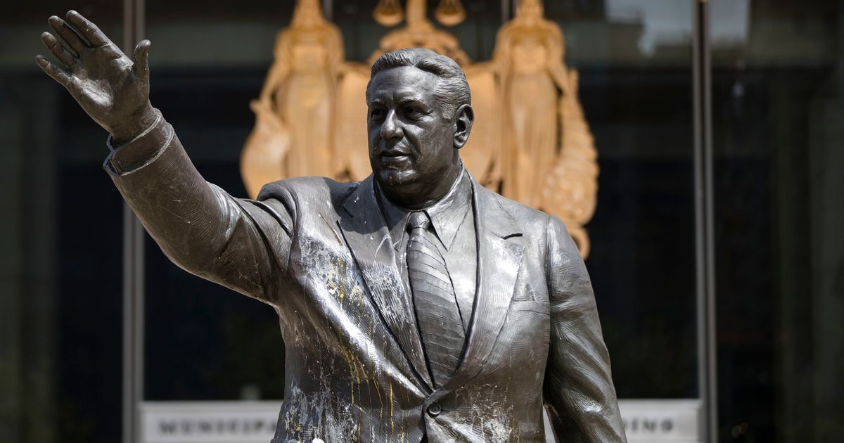 Philadelphia mayor: Time to discuss future of Rizzo statue | The Seattle Times