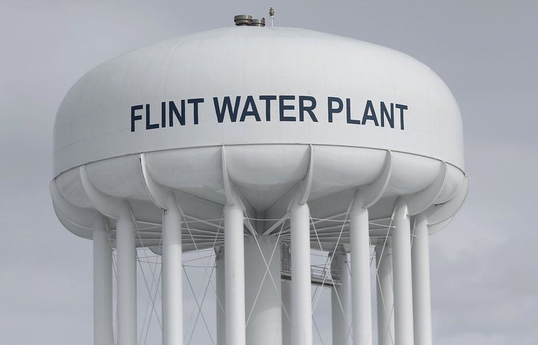 Moore says Flint crisis would be solved if it had happened elsewhere ...