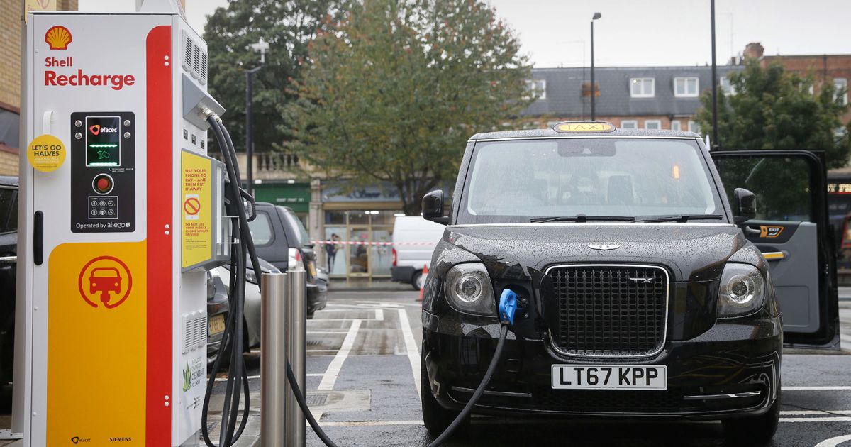 Shell opens its first electric vehicle charging points | The Seattle Times