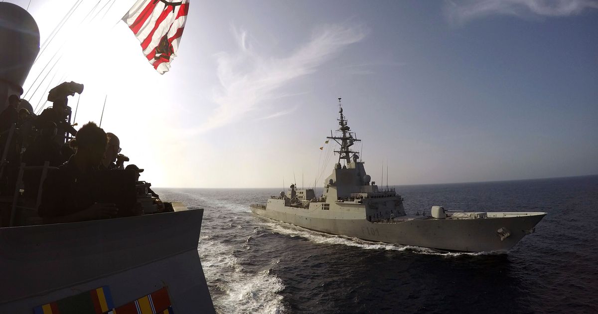 Navy wants small warships that pack a bigger punch | The Seattle Times