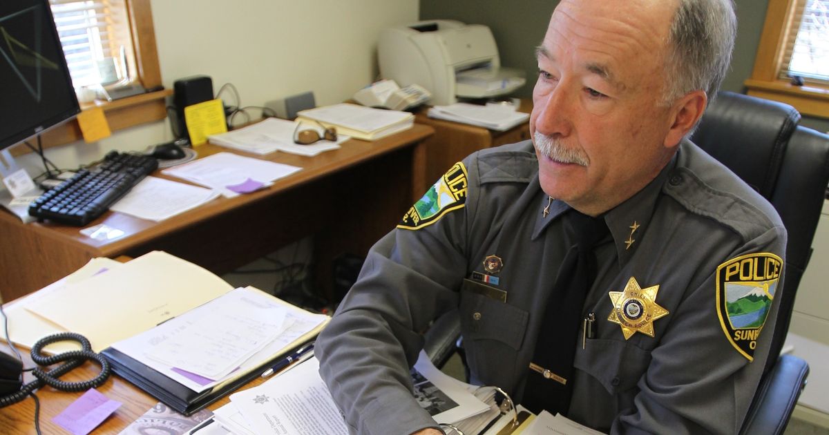 Sunriver police chief placed on administrative leave | The Seattle Times