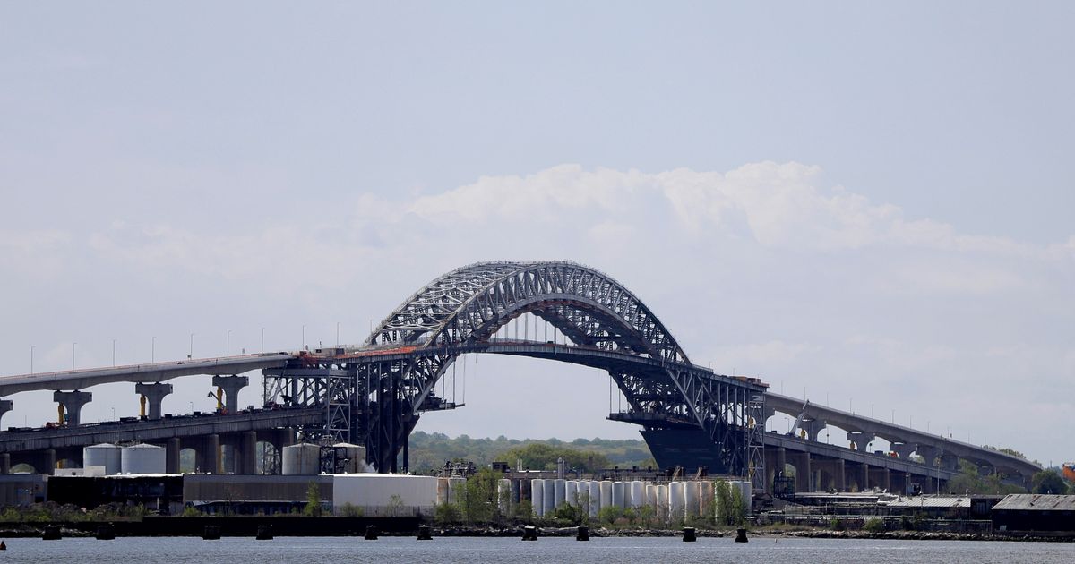 Bayonne Bridge project praised, but $350 million over budget | The Seattle Times