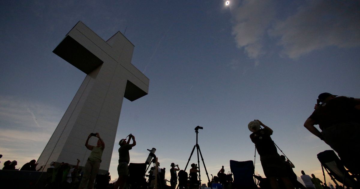 Long-overdue budget, eclipse among top Illinois 2017 stories | The ...