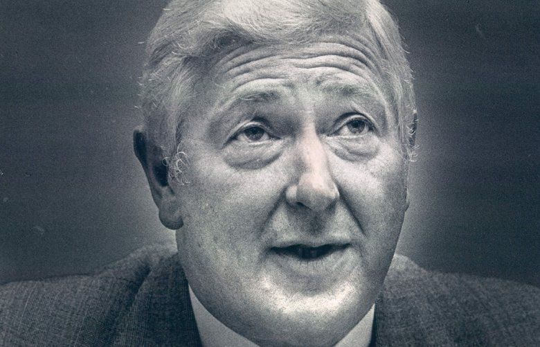 Photos: Former Washington governor, King County executive John Spellman ...