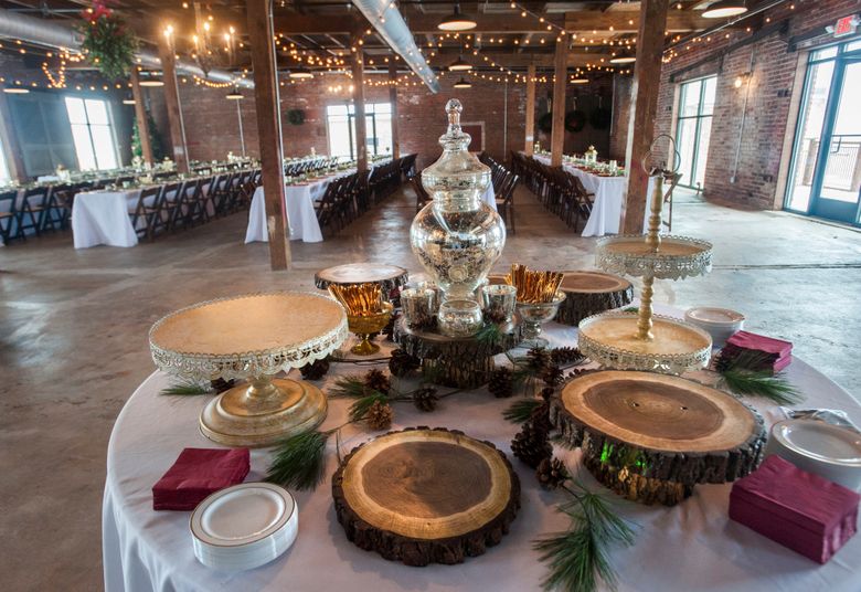 Cannery wedding venue | Beachweddingtips.com