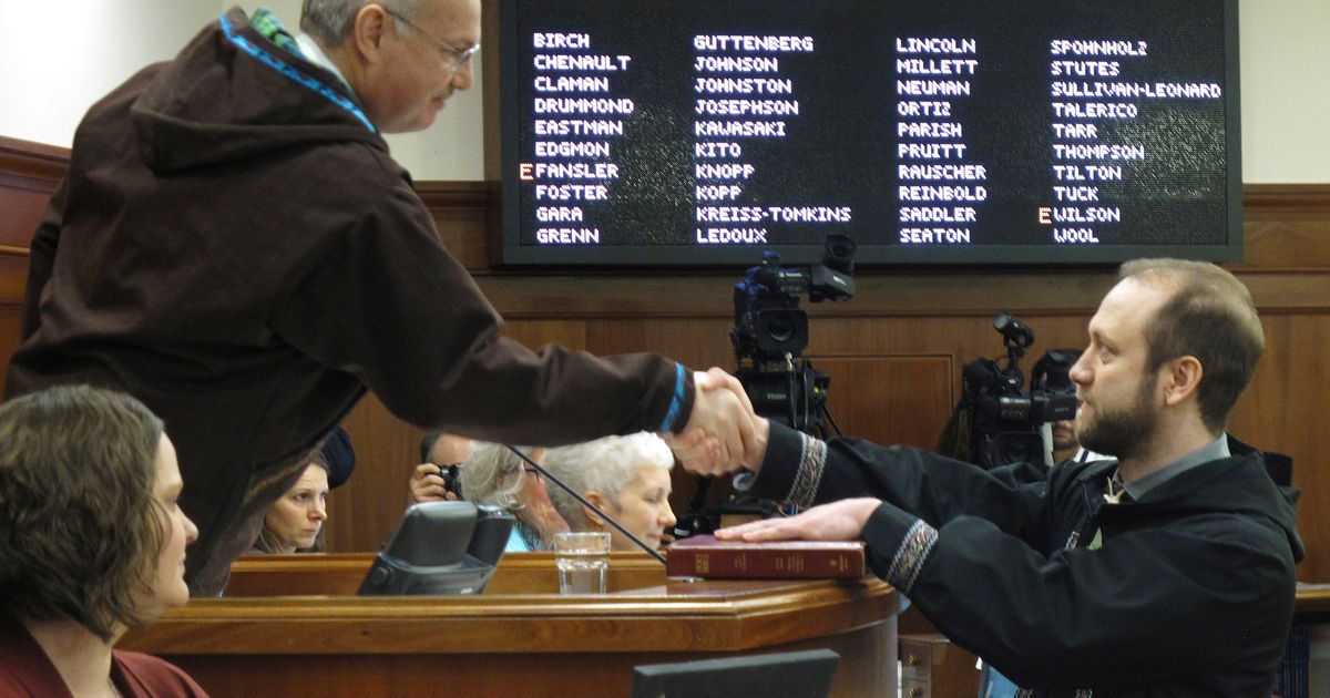 Lincoln sworn in as newest Alaska House member | The Seattle Times
