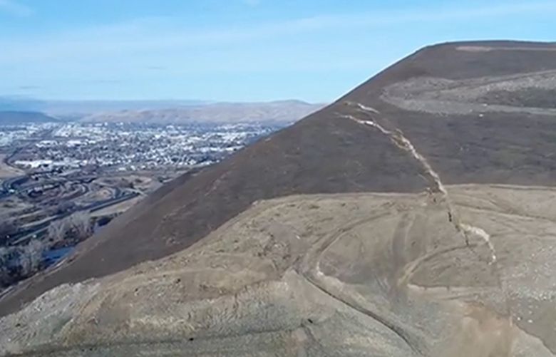 Rattlesnake Ridge likely to creep, not collapse, independent expert ...
