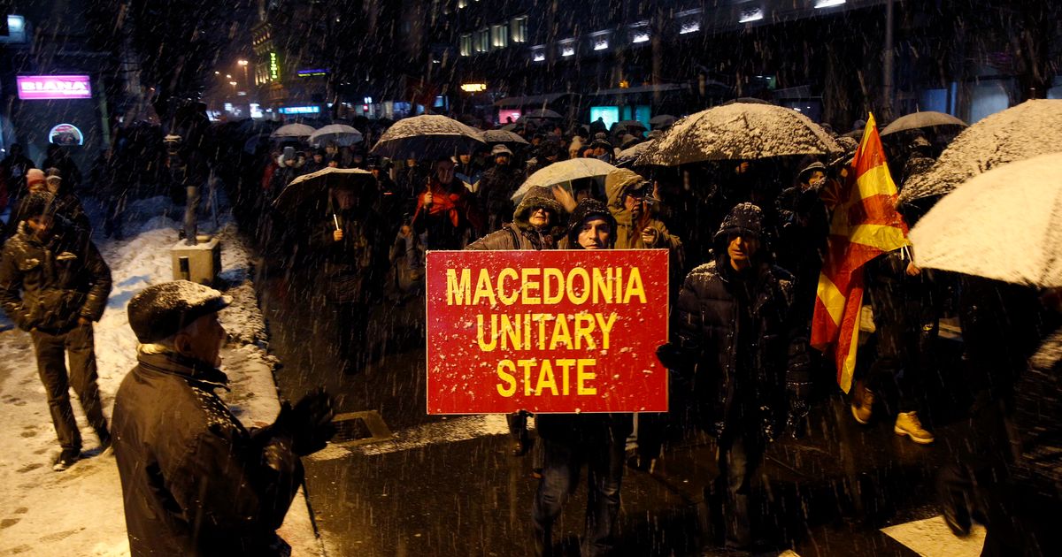 Protesters in Macedonia decry proposed name compromise | The Seattle Times